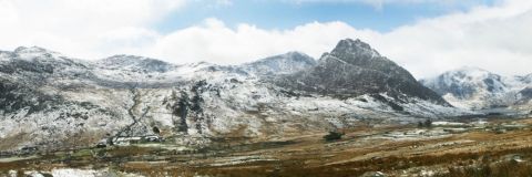 Snowdonia 7 Summits Winter Trek | Winter Walking | Adventurous Ewe